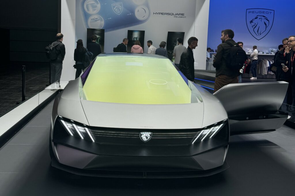 Paris Motor Show 2024: French carmakers focus on future